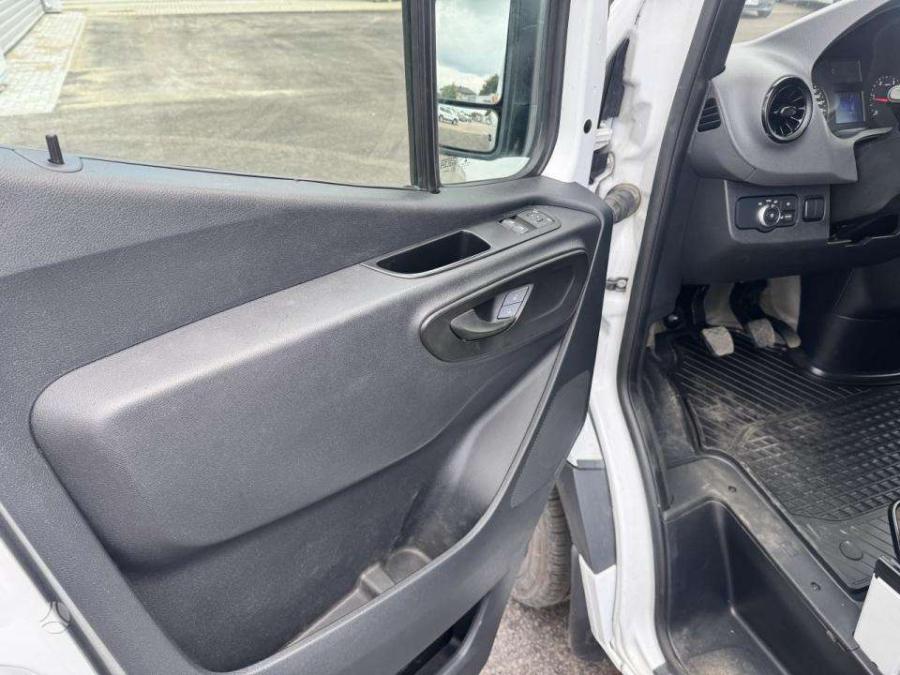 Balts Mercedes-Benz Sprinter 2022 Radviliškis, ar dzinēja tilpumu 1.95 L un nobraukumu 284 tūkst. km par 14701 €, foto 10 vietnē AUTOMOTO.COM.LV