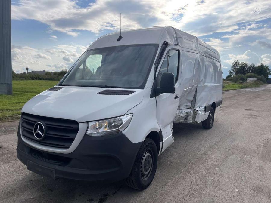 Balts Mercedes-Benz Sprinter 2022 Kauņa, ar dzinēja tilpumu 1.95 L un nobraukumu 163 tūkst. km par 12990 €, foto 1 vietnē AUTOMOTO.COM.LV