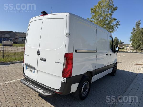 White Mercedes-Benz Sprinter 2022 in Jelgava, with an engine capacity of 2.00 L and mileage of 243 thousand km for 14900 €, photo 7 on AUTOMOTO.COM.LV