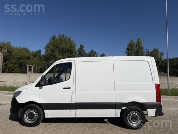 White Mercedes-Benz Sprinter 2022 in Jelgava, with an engine capacity of 2.00 L and mileage of 243 thousand km for 14900 €, photo 9 on AUTOMOTO.COM.LV