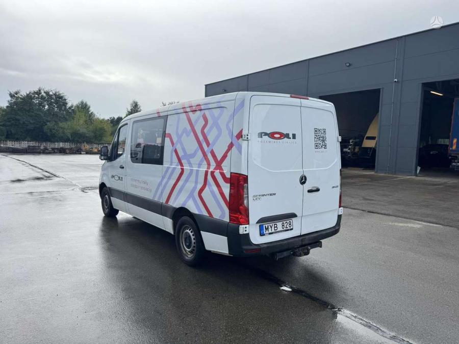 White Mercedes-Benz Sprinter 2022 in Kaunas, with an engine capacity of 1.95 L and mileage of 226 thousand km for 19360 €, photo 8 on AUTOMOTO.COM.LV
