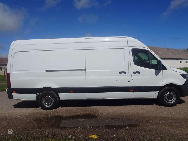 Balts Mercedes-Benz Sprinter 2022 Tauragė, ar dzinēja tilpumu 2.00 L un nobraukumu 350 tūkst. km par 18513 €, foto  vietnē AUTOMOTO.COM.LV