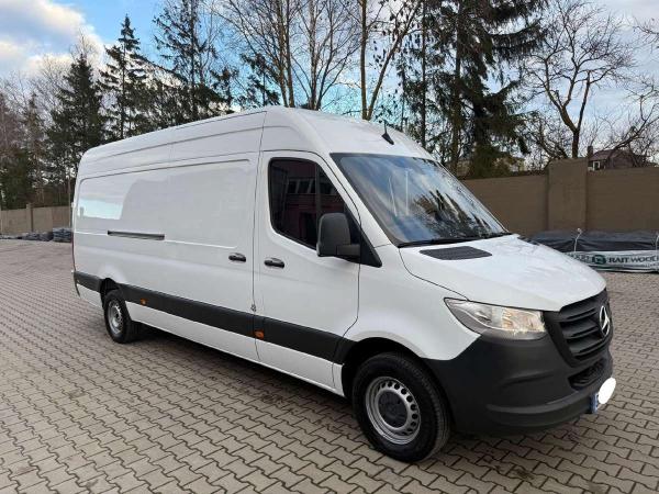 White Mercedes-Benz Sprinter 2023 in Kaunas, with an engine capacity of 2.00 L and mileage of 550 thousand km for 16850 €, photo 1 on AUTOMOTO.COM.LV
