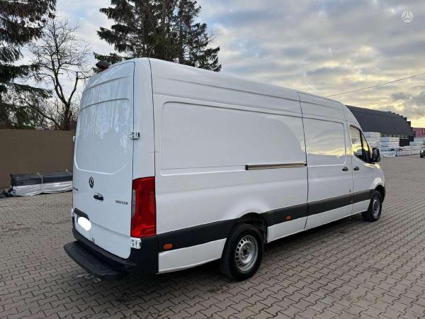 White Mercedes-Benz Sprinter 2023 in Kaunas, with an engine capacity of 2.00 L and mileage of 550 thousand km for 16850 €, photo 7 on AUTOMOTO.COM.LV
