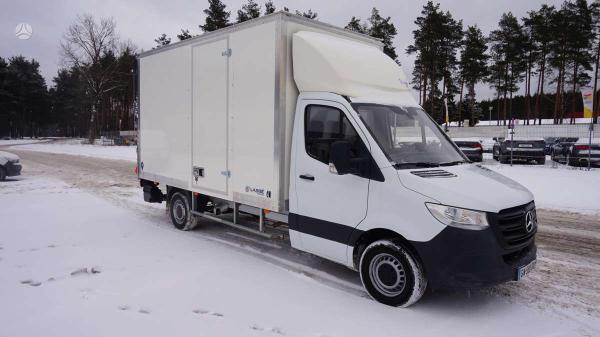 White Mercedes-Benz Sprinter 2023 in Vilnius, with an engine capacity of 1.95 L and mileage of 175 thousand km for 22900 €, photo 3 on AUTOMOTO.COM.LV