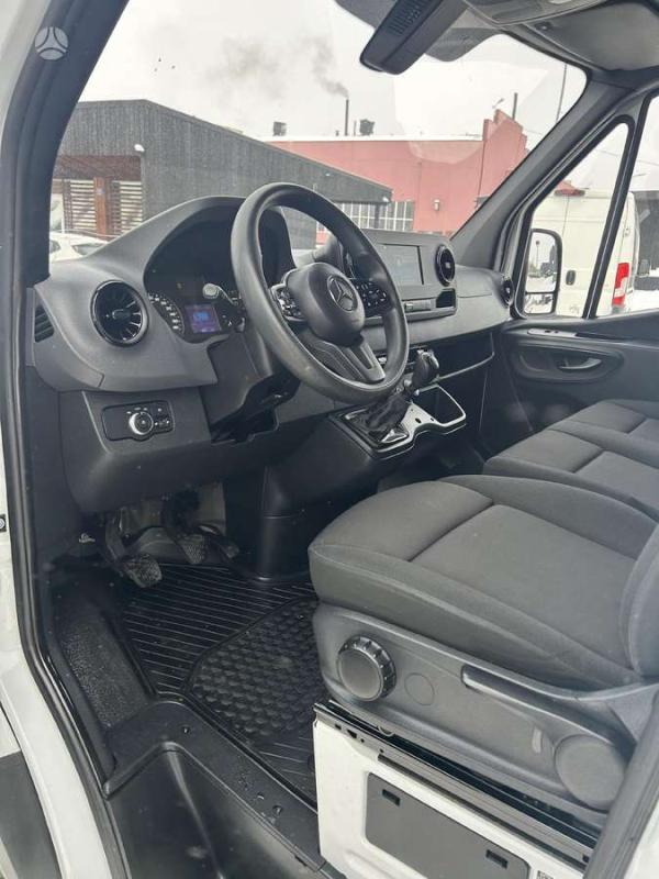 White Mercedes-Benz Sprinter 2023 in Kaunas, with an engine capacity of 2.00 L and mileage of 320 thousand km for 17650 €, photo 9 on AUTOMOTO.COM.LV