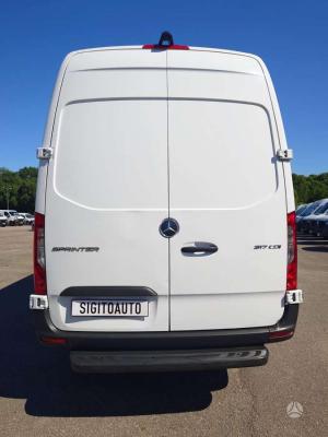 Balts Mercedes-Benz Sprinter 2023 Tauragė, ar dzinēja tilpumu 1.95 L un nobraukumu 240 tūkst. km par 21175 €, foto 4 vietnē AUTOMOTO.COM.LV