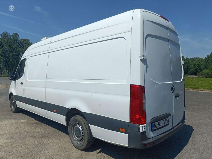 Balts Mercedes-Benz Sprinter 2023 Kauņa, ar dzinēja tilpumu 1.95 L un nobraukumu 99 tūkst. km par 24000 €, foto 6 vietnē AUTOMOTO.COM.LV