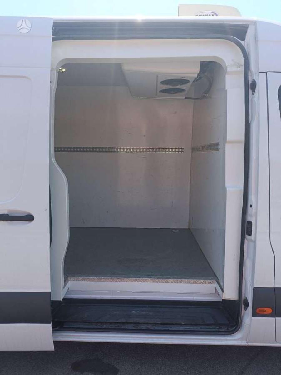 Balts Mercedes-Benz Sprinter 2023 Kauņa, ar dzinēja tilpumu 1.95 L un nobraukumu 99 tūkst. km par 24000 €, foto 9 vietnē AUTOMOTO.COM.LV