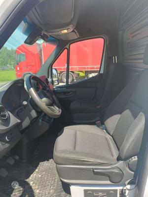 Balts Mercedes-Benz Sprinter 2023 Kauņa, ar dzinēja tilpumu 1.95 L un nobraukumu 99 tūkst. km par 24000 €, foto 10 vietnē AUTOMOTO.COM.LV