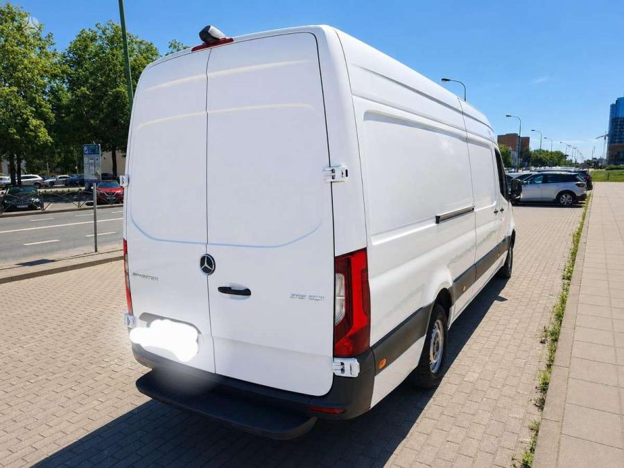 Balts Mercedes-Benz Sprinter 2023 Klaipėda, ar dzinēja tilpumu 0.00 L un nobraukumu 240 tūkst. km par 24900 €, foto 4 vietnē AUTOMOTO.COM.LV