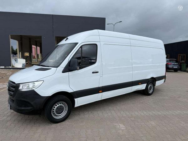 White Mercedes-Benz Sprinter 2023 in Kaunas, with an engine capacity of 2.00 L and mileage of 299 thousand km for 13980 €, photo 1 on AUTOMOTO.COM.LV