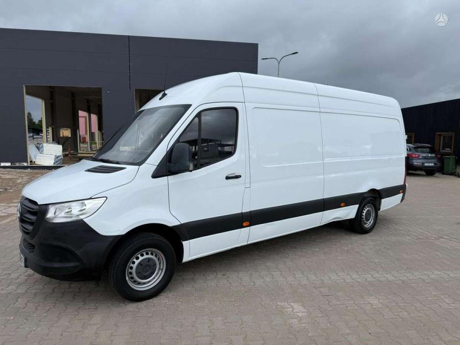Balts Mercedes-Benz Sprinter 2023 Kauņa, ar dzinēja tilpumu 2.00 L un nobraukumu 299 tūkst. km par 13980 €, foto 1 vietnē AUTOMOTO.COM.LV