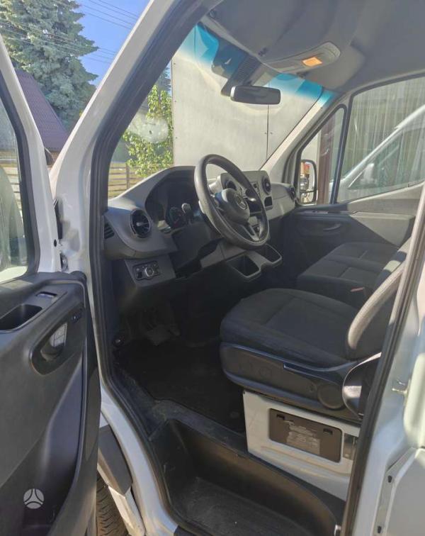 Balts Mercedes-Benz Sprinter 2023 Kauņa, ar dzinēja tilpumu 0.00 L un nobraukumu 25 tūkst. km par 21780 €, foto 5 vietnē AUTOMOTO.COM.LV