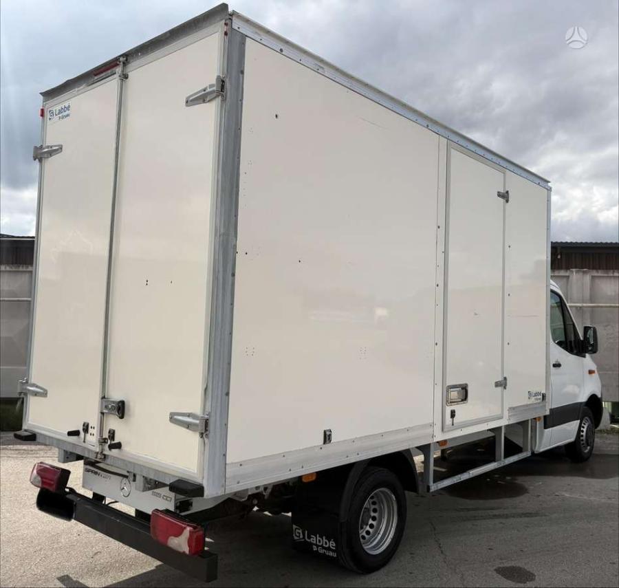 Balts Mercedes-Benz Sprinter 2023 Kauņa, ar dzinēja tilpumu 1.95 L un nobraukumu 160 tūkst. km par 19500 €, foto 8 vietnē AUTOMOTO.COM.LV