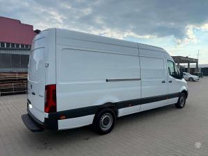 White Mercedes-Benz Sprinter 2023 in Kaunas, with an engine capacity of 2.00 L and mileage of 380 thousand km for 17500 €, photo 7 on AUTOMOTO.COM.LV
