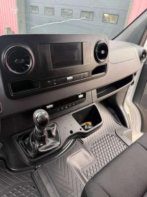 White Mercedes-Benz Sprinter 2023 in Kaunas, with an engine capacity of 2.00 L and mileage of 380 thousand km for 17500 €, photo 10 on AUTOMOTO.COM.LV