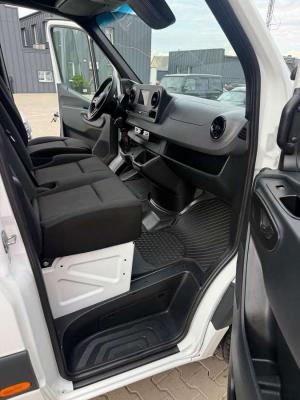 White Mercedes-Benz Sprinter 2023 in Kaunas, with an engine capacity of 2.00 L and mileage of 380 thousand km for 17500 €, photo 15 on AUTOMOTO.COM.LV