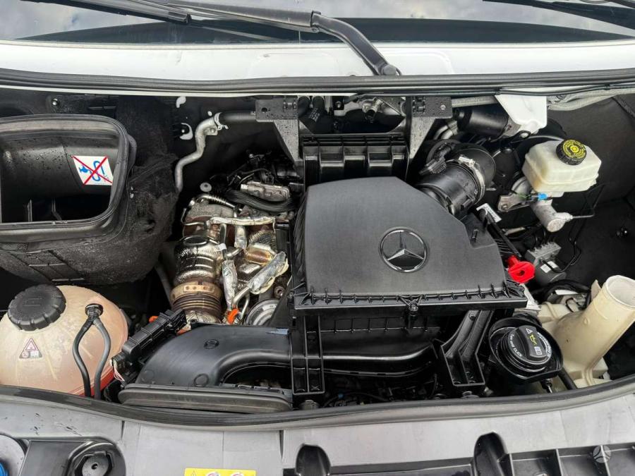 White Mercedes-Benz Sprinter 2023 in Kaunas, with an engine capacity of 2.00 L and mileage of 380 thousand km for 17500 €, photo 21 on AUTOMOTO.COM.LV