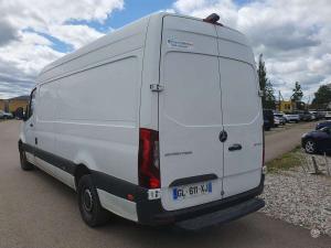 White Mercedes-Benz Sprinter 2023 in Taurage, with an engine capacity of 2.00 L and mileage of 207 thousand km for 16900 €, photo 4 on AUTOMOTO.COM.LV