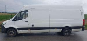 White Mercedes-Benz Sprinter 2023 in Taurage, with an engine capacity of 2.00 L and mileage of 207 thousand km for 16900 €, photo 8 on AUTOMOTO.COM.LV