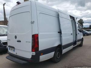 White Mercedes-Benz Sprinter 2023 in Taurage, with an engine capacity of 2.00 L and mileage of 207 thousand km for 16900 €, photo 14 on AUTOMOTO.COM.LV
