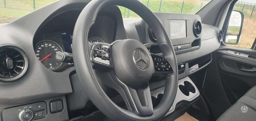 White Mercedes-Benz Sprinter 2023 in Taurage, with an engine capacity of 2.00 L and mileage of 207 thousand km for 16900 €, photo 31 on AUTOMOTO.COM.LV