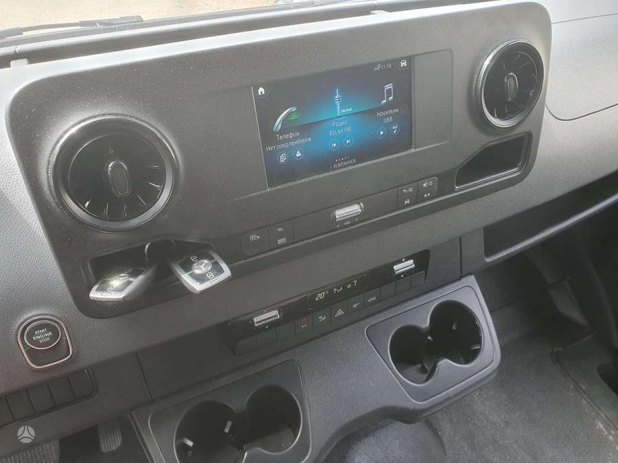 White Mercedes-Benz Sprinter 2023 in Taurage, with an engine capacity of 2.00 L and mileage of 207 thousand km for 16900 €, photo 49 on AUTOMOTO.COM.LV