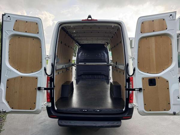 Balts Mercedes-Benz Sprinter 2023 Kauņa, ar dzinēja tilpumu 1.95 L un nobraukumu 46 tūkst. km par 27830 €, foto 10 vietnē AUTOMOTO.COM.LV