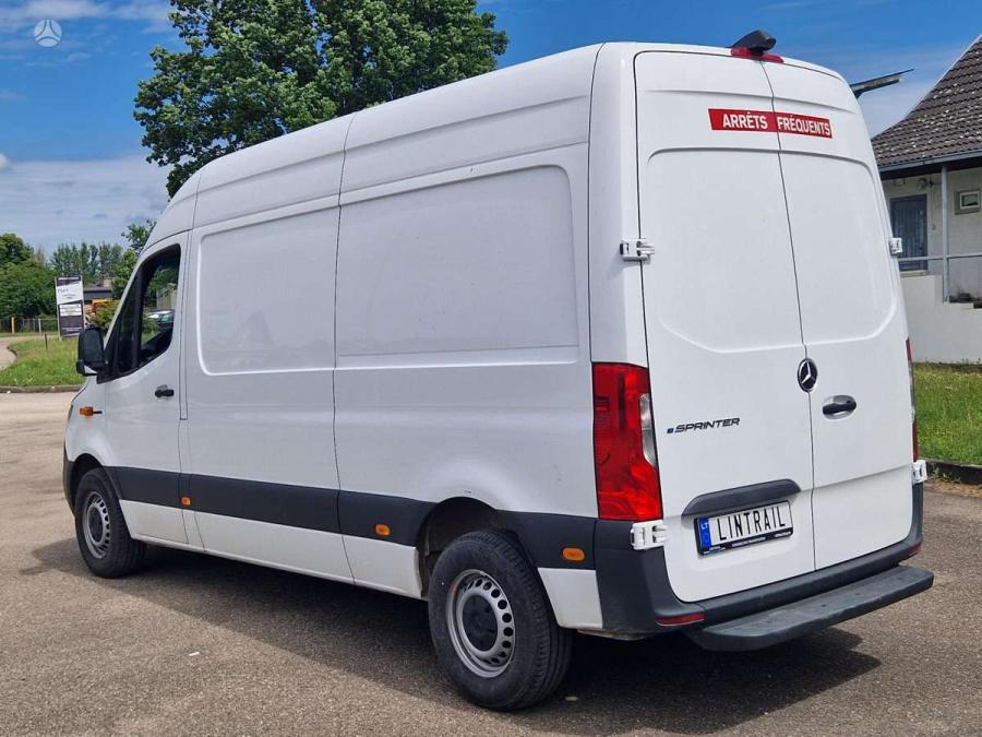 Balts Mercedes-Benz Sprinter 2024 Kėdainiai, ar dzinēja tilpumu 0.00 L un nobraukumu 1000 tūkst. km par 24079 €, foto 5 vietnē AUTOMOTO.COM.LV