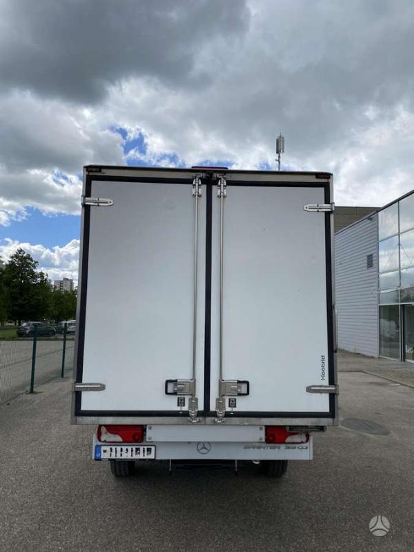 White Mercedes-Benz Sprinter 2024 in Kaunas, with an engine capacity of 2.29 L and mileage of 450 thousand km for 25500 €, photo 9 on AUTOMOTO.COM.LV