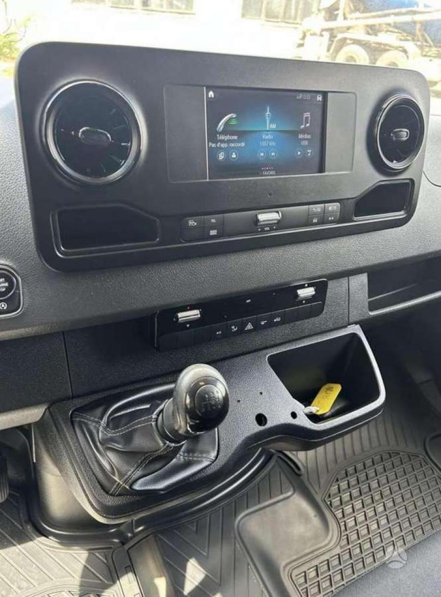 Balts Mercedes-Benz Sprinter 2024 Kauņa, ar dzinēja tilpumu 2.00 L un nobraukumu 240 tūkst. km par 15800 €, foto 7 vietnē AUTOMOTO.COM.LV