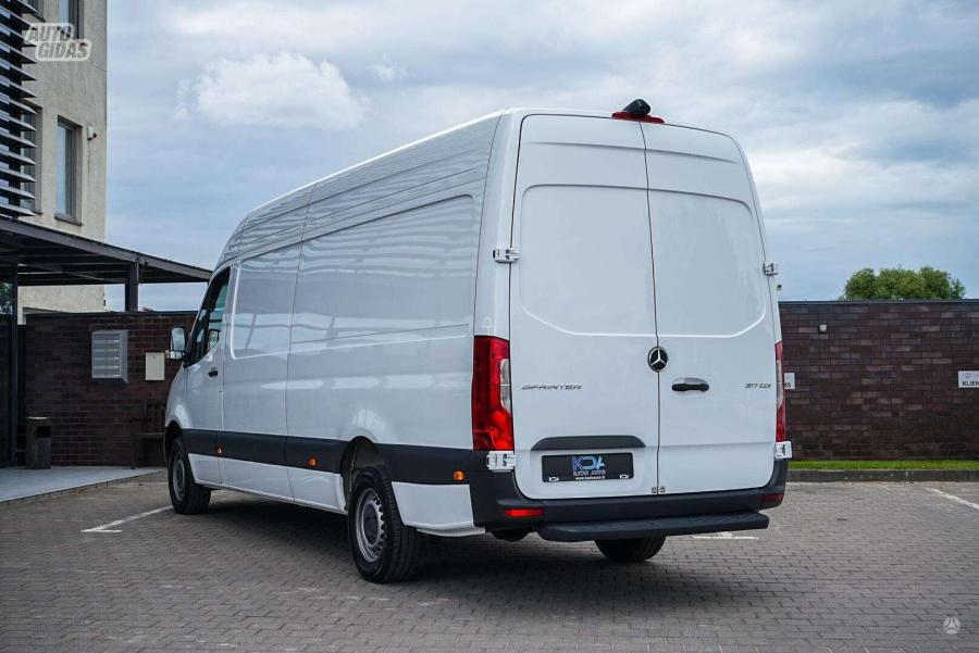 Balts Mercedes-Benz Sprinter 2025 Kauņa, ar dzinēja tilpumu 2.00 L un nobraukumu 215 tūkst. km par 30250 €, foto 8 vietnē AUTOMOTO.COM.LV