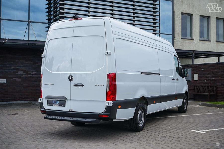 Balts Mercedes-Benz Sprinter 2025 Kauņa, ar dzinēja tilpumu 2.00 L un nobraukumu 215 tūkst. km par 30250 €, foto 12 vietnē AUTOMOTO.COM.LV