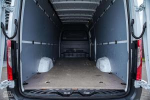 Balts Mercedes-Benz Sprinter 2025 Kauņa, ar dzinēja tilpumu 2.00 L un nobraukumu 215 tūkst. km par 30250 €, foto 14 vietnē AUTOMOTO.COM.LV