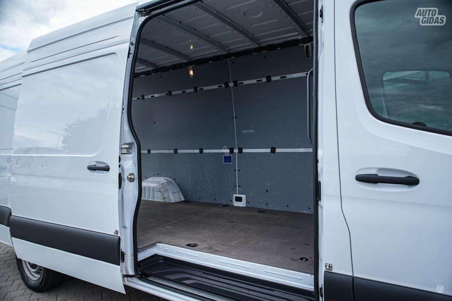 Balts Mercedes-Benz Sprinter 2025 Kauņa, ar dzinēja tilpumu 2.00 L un nobraukumu 215 tūkst. km par 30250 €, foto 17 vietnē AUTOMOTO.COM.LV