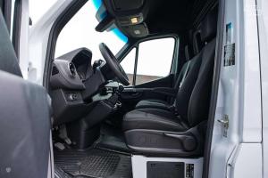 Balts Mercedes-Benz Sprinter 2025 Kauņa, ar dzinēja tilpumu 2.00 L un nobraukumu 215 tūkst. km par 30250 €, foto 21 vietnē AUTOMOTO.COM.LV