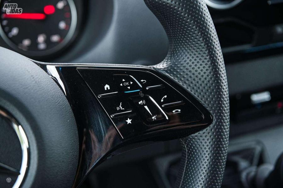Balts Mercedes-Benz Sprinter 2025 Kauņa, ar dzinēja tilpumu 2.00 L un nobraukumu 215 tūkst. km par 30250 €, foto 33 vietnē AUTOMOTO.COM.LV