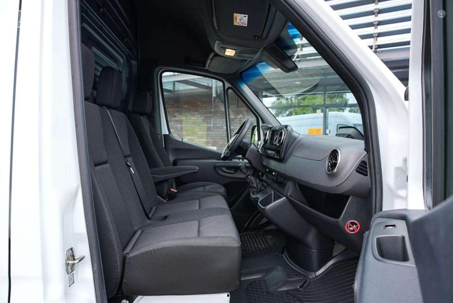 Balts Mercedes-Benz Sprinter 2025 Kauņa, ar dzinēja tilpumu 2.00 L un nobraukumu 215 tūkst. km par 30250 €, foto 36 vietnē AUTOMOTO.COM.LV
