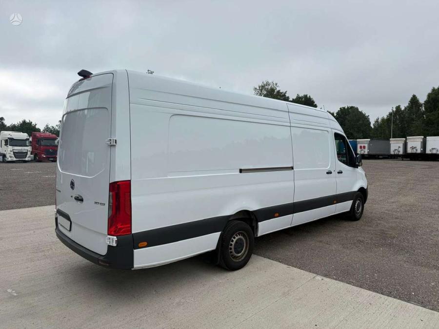 Balts Mercedes-Benz Sprinter 2025 Viļņa, ar dzinēja tilpumu 1.95 L un nobraukumu 119 tūkst. km par 37389 €, foto 4 vietnē AUTOMOTO.COM.LV