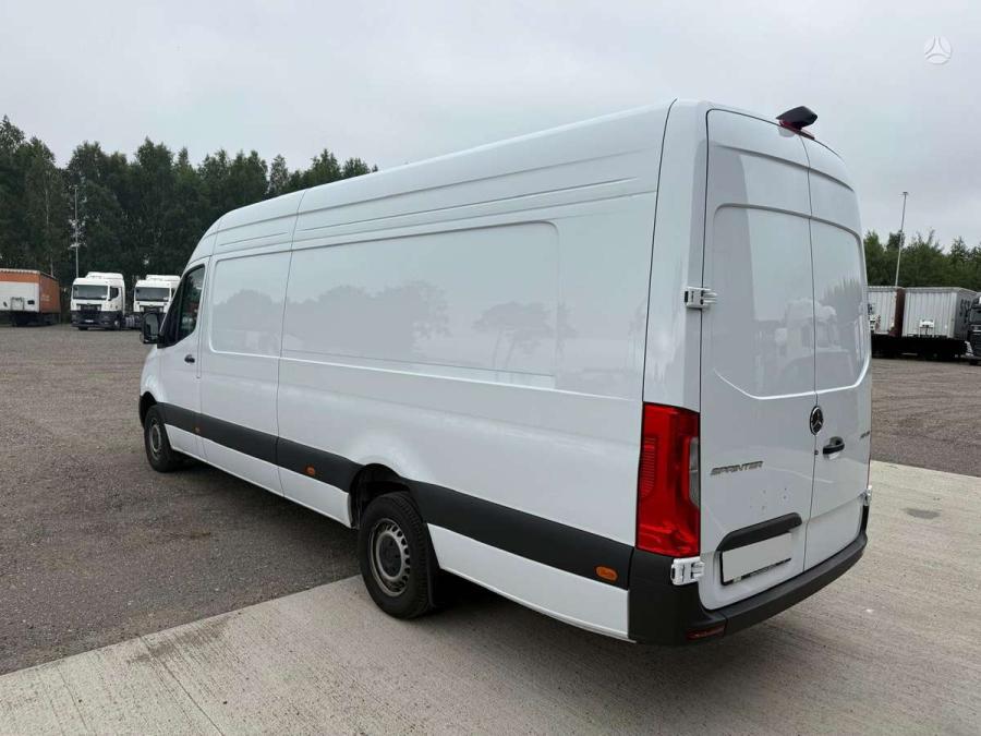 Balts Mercedes-Benz Sprinter 2025 Viļņa, ar dzinēja tilpumu 1.95 L un nobraukumu 119 tūkst. km par 37389 €, foto 5 vietnē AUTOMOTO.COM.LV