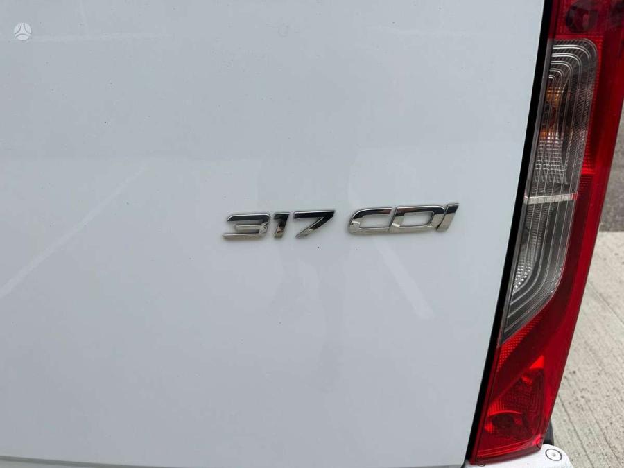 Balts Mercedes-Benz Sprinter 2025 Viļņa, ar dzinēja tilpumu 1.95 L un nobraukumu 119 tūkst. km par 37389 €, foto 16 vietnē AUTOMOTO.COM.LV