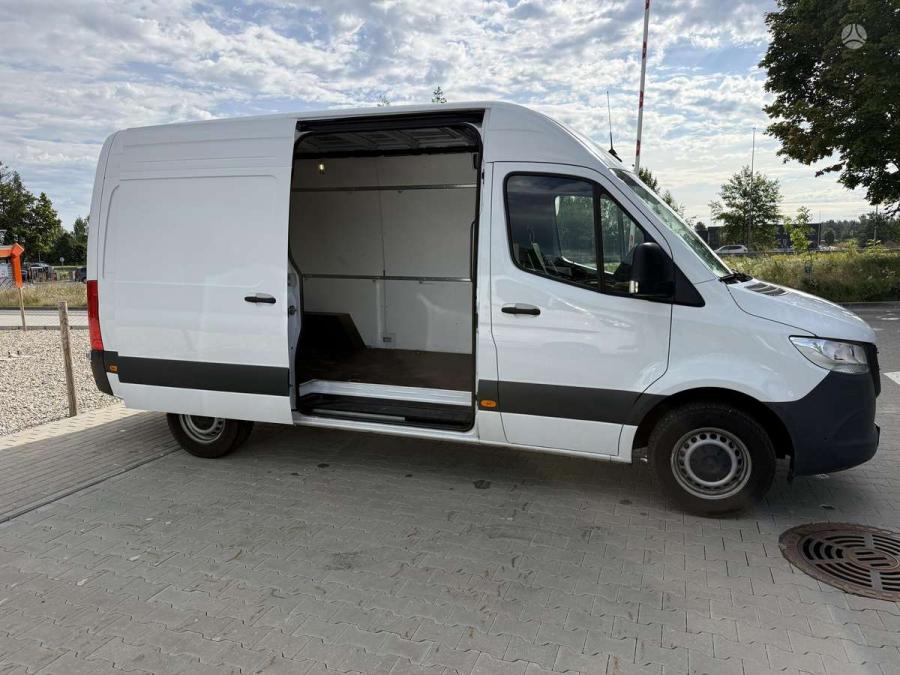 White Mercedes-Benz Sprinter 2025 in Vilnius, with an engine capacity of 2.00 L and mileage of 7 thousand km for 41000 €, photo 7 on AUTOMOTO.COM.LV