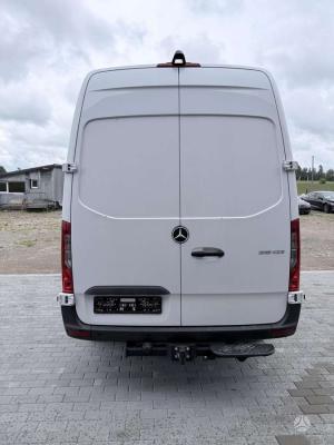 White Mercedes-Benz Sprinter 2025 in Kaunas, with an engine capacity of 1.95 L and mileage of 11 thousand km for 40900 €, photo 8 on AUTOMOTO.COM.LV