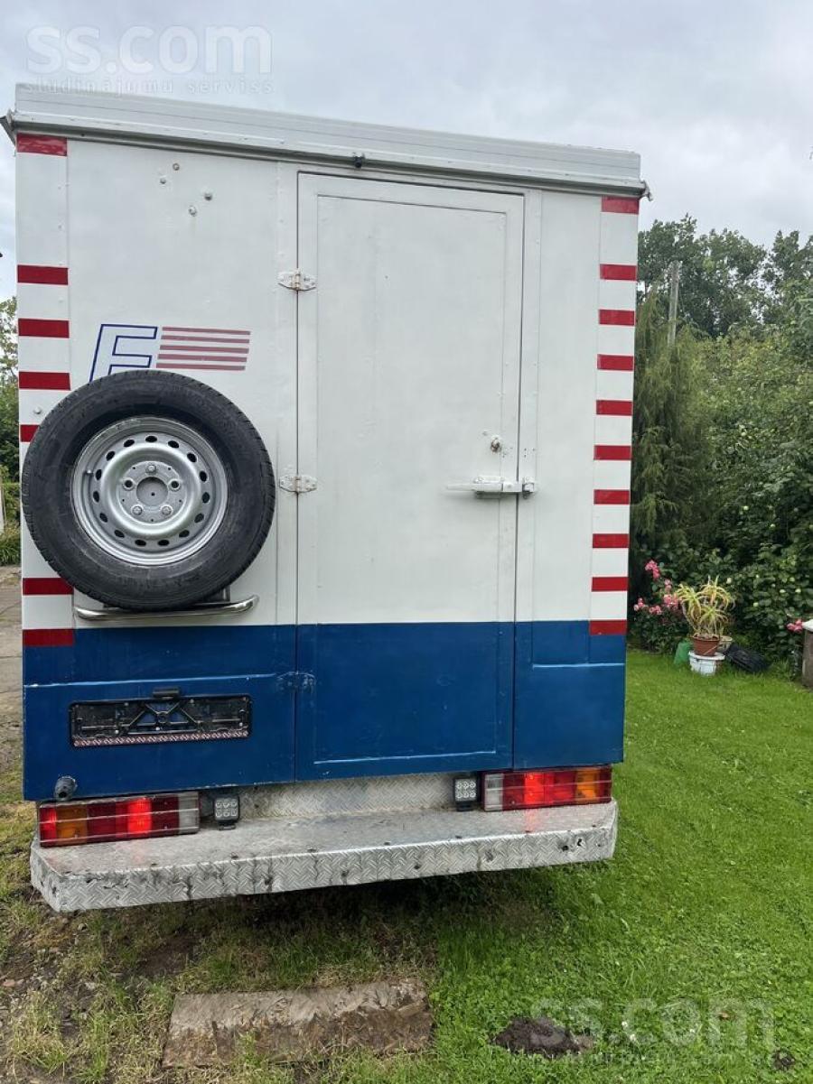 Balts Mercedes-Benz Sprinter 1997 Bauska, ar dzinēja tilpumu 2.90 L un nobraukumu 333 tūkst. km par 7850 €, foto 5 vietnē AUTOMOTO.COM.LV
