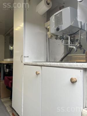 Balts Mercedes-Benz Sprinter 1997 Bauska, ar dzinēja tilpumu 2.90 L un nobraukumu 333 tūkst. km par 7850 €, foto 9 vietnē AUTOMOTO.COM.LV