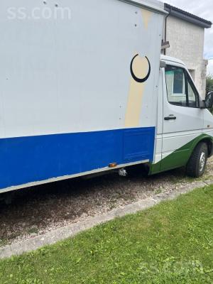 Balts Mercedes-Benz Sprinter 1997 Bauska, ar dzinēja tilpumu 2.90 L un nobraukumu 333 tūkst. km par 7850 €, foto 14 vietnē AUTOMOTO.COM.LV