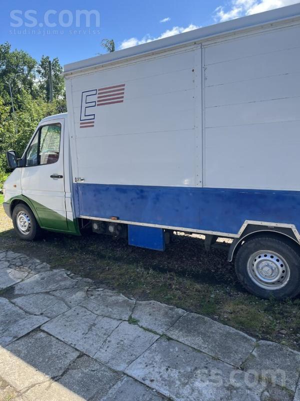 Balts Mercedes-Benz Sprinter 1997 Bauska, ar dzinēja tilpumu 2.90 L un nobraukumu 333 tūkst. km par 7850 €, foto 3 vietnē AUTOMOTO.COM.LV