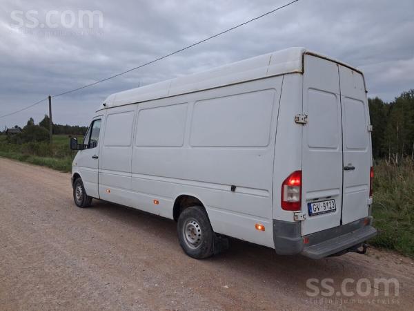 Mercedes-Benz Sprinter 1998 Ludza vietnÄ Balts Mercedes-Benz Sprinter 1998 Ludza, ar dzinÄja tilpumu 2.90 L un nobraukumu 581 tÅ«kst. km par 2800 ā¬, foto 3 vietnÄ AUTOMOTO.COM.LV