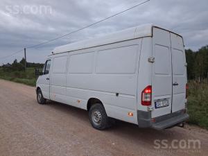 Balts Mercedes-Benz Sprinter 1998 Ludza, ar dzinēja tilpumu 2.90 L un nobraukumu 581 tūkst. km par 2800 €, foto 3 vietnē AUTOMOTO.COM.LV